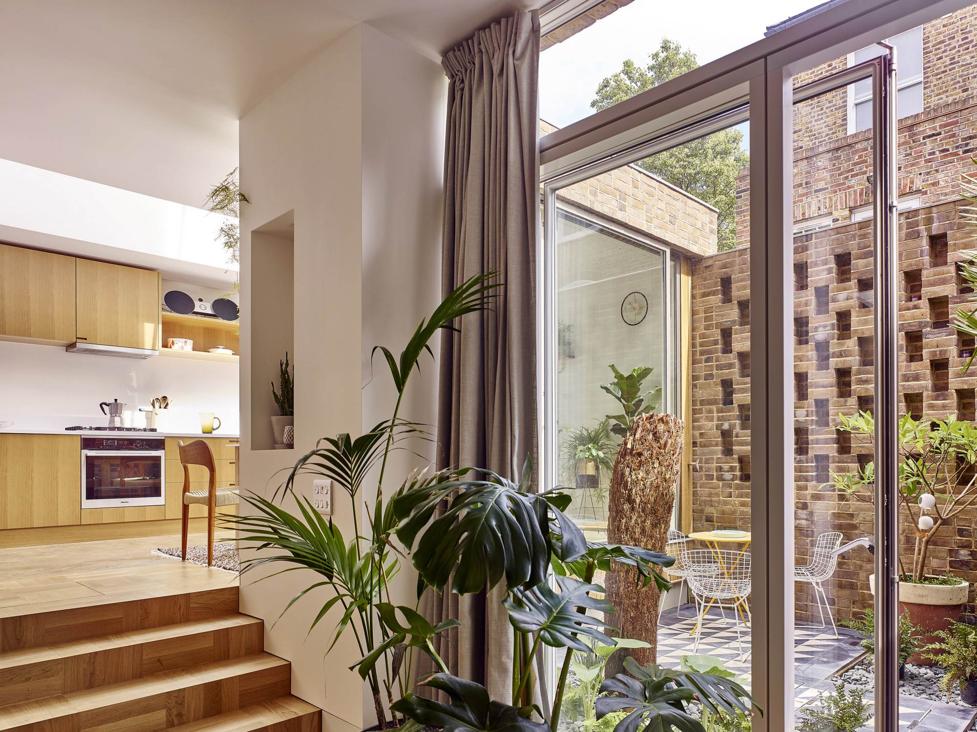 Aperture House - Home Snapshots