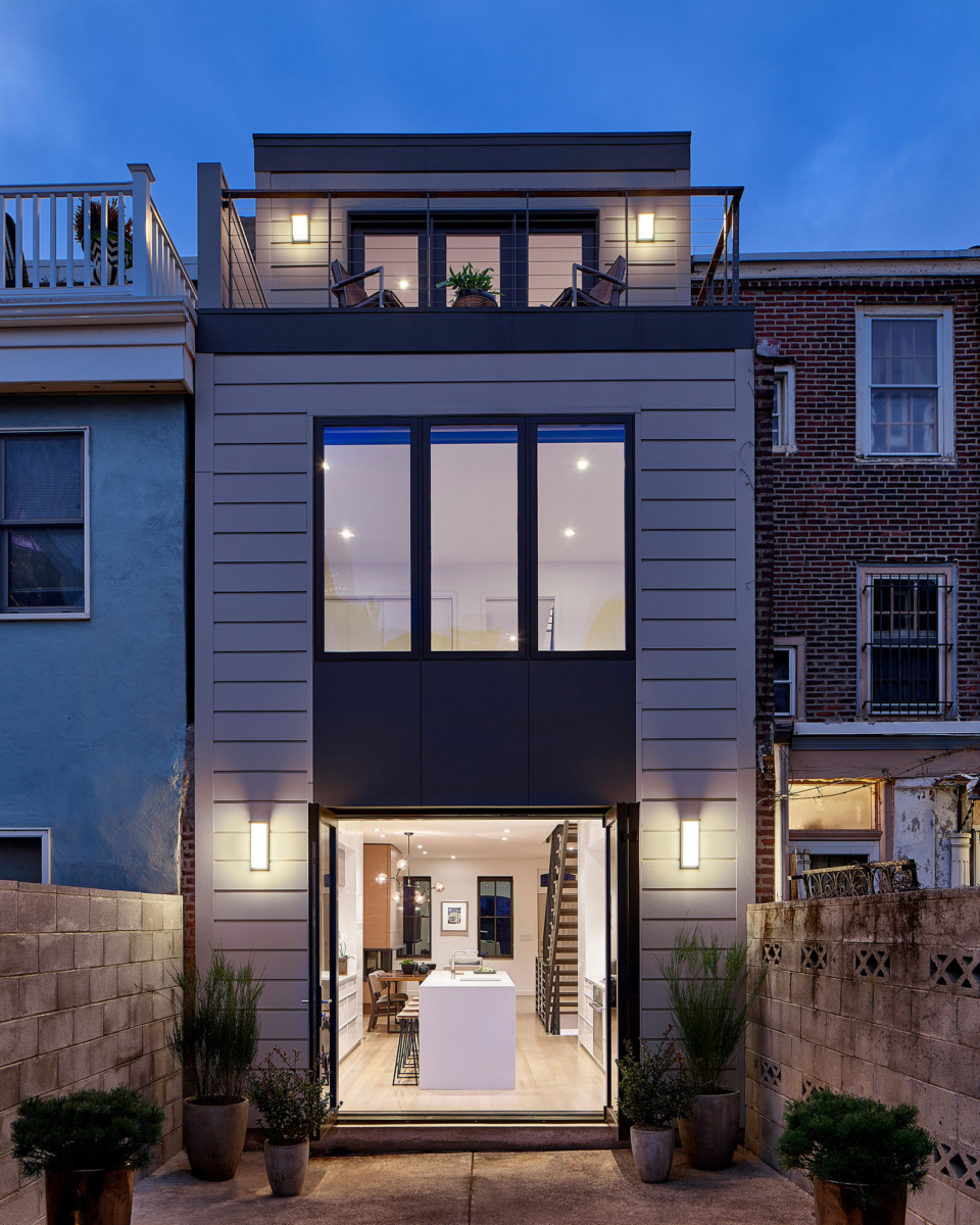 Logan Square Town House - Home Snapshots