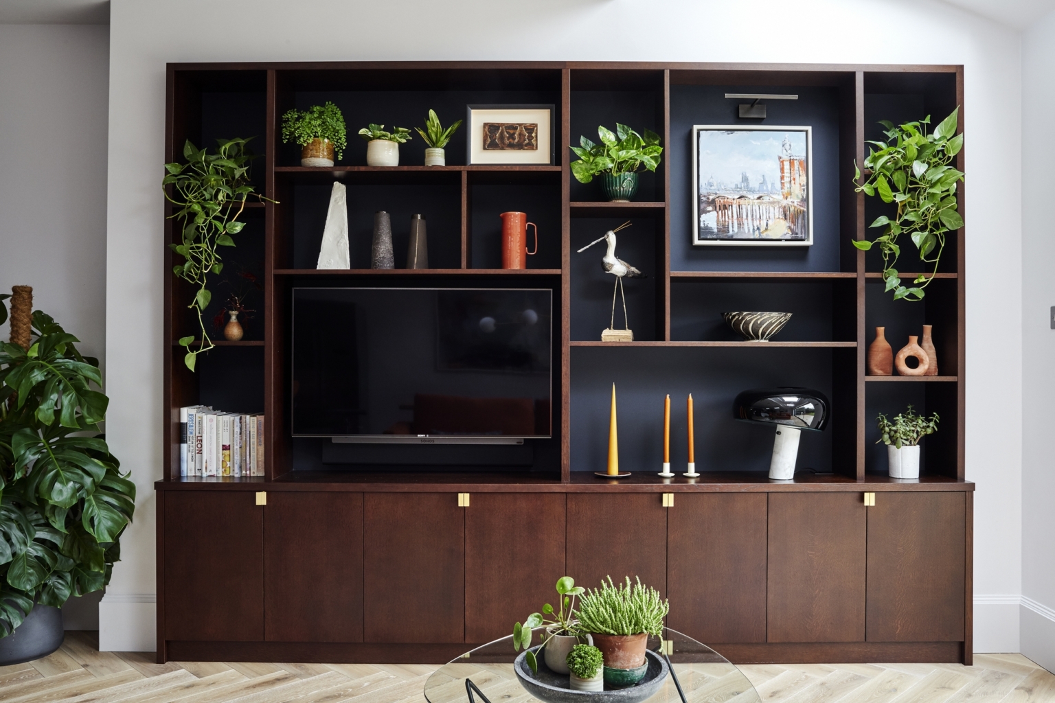Elegant Family Abode - Home Snapshots